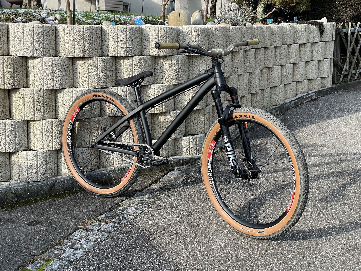 Octane One Zircus 2022 - Bike Gallery | Traildevils
