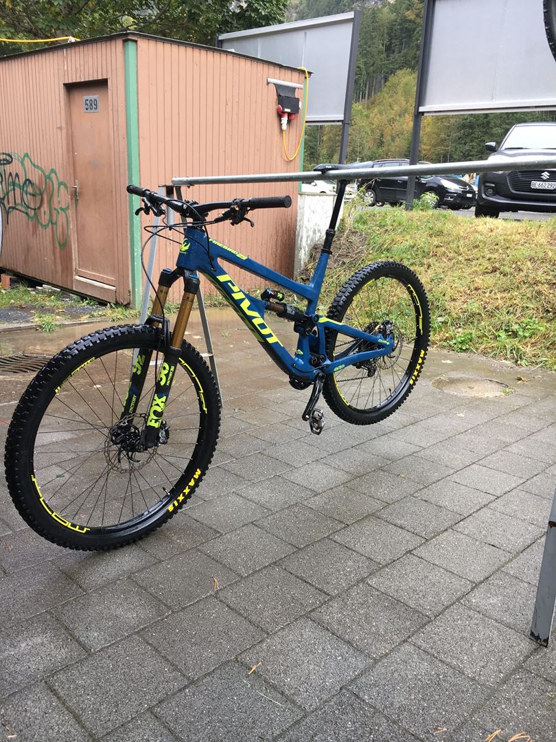 Pivot Firebird 2019 - Bike Gallery | Traildevils