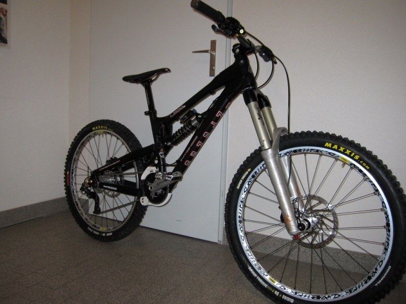 Intense Uzzi VP 2012 - Bike Gallery | Traildevils