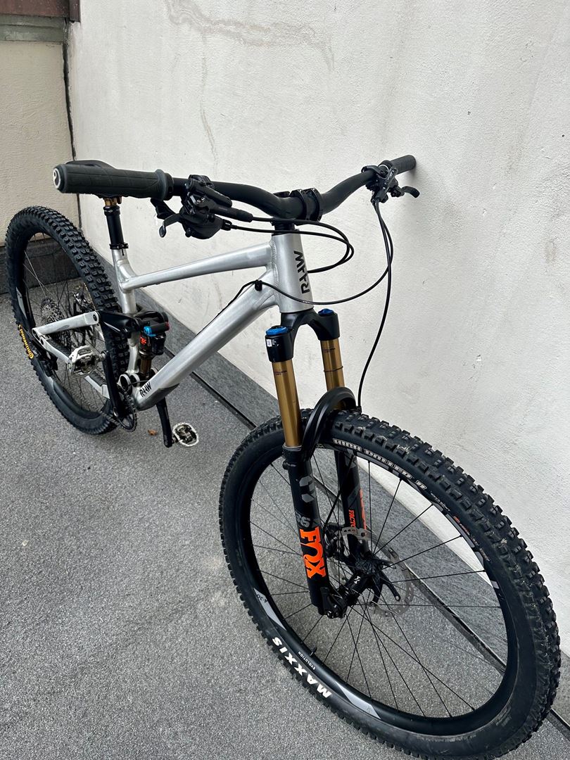 RAAW jibb, L, 29", 150/135mm für 3400 CHF in Zürich günstig kaufen ...