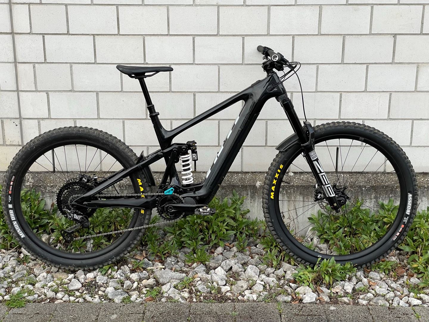 Yeti Cycles 160E T-Series Custom all Black XTR für 7590 CHF in Pratteln ...
