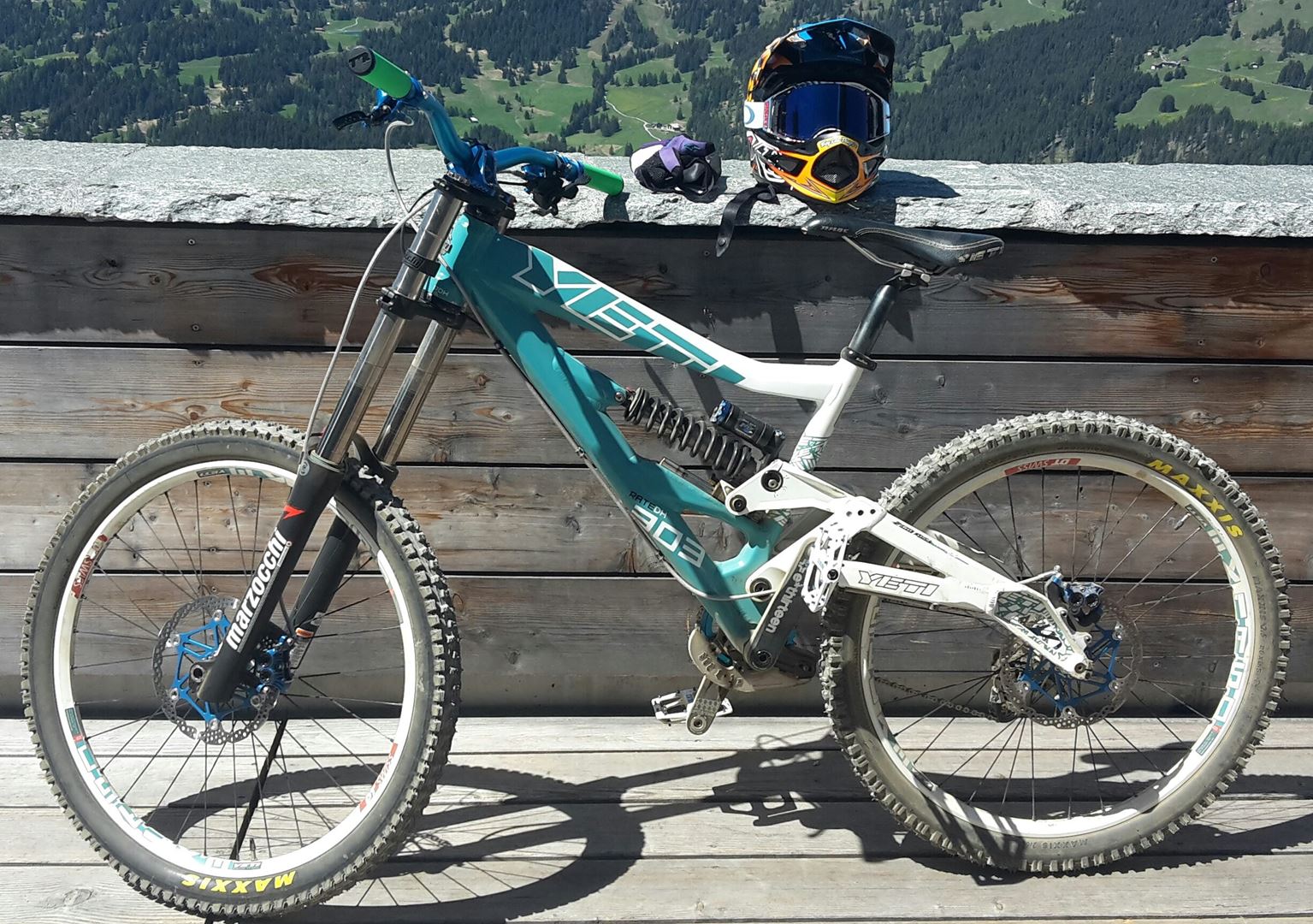 Yeti 303-R DH für 2500 CHF in Lugano-Pazzallo günstig kaufen | Traildevils