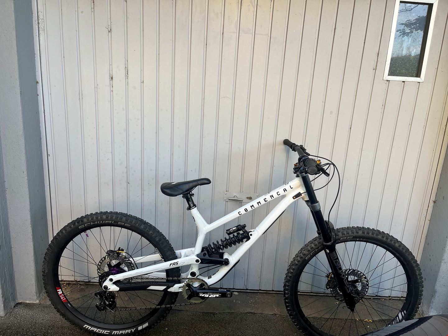 Commencal FRS Furious für 2500 CHF in Zurich günstig kaufen | Traildevils