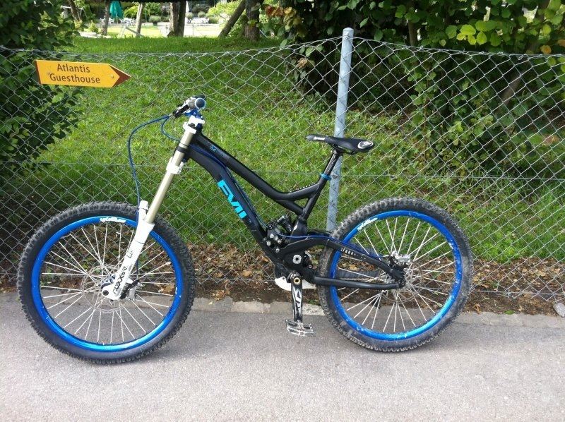 Evil Bikes Revolt - Bike Gallery | Traildevils