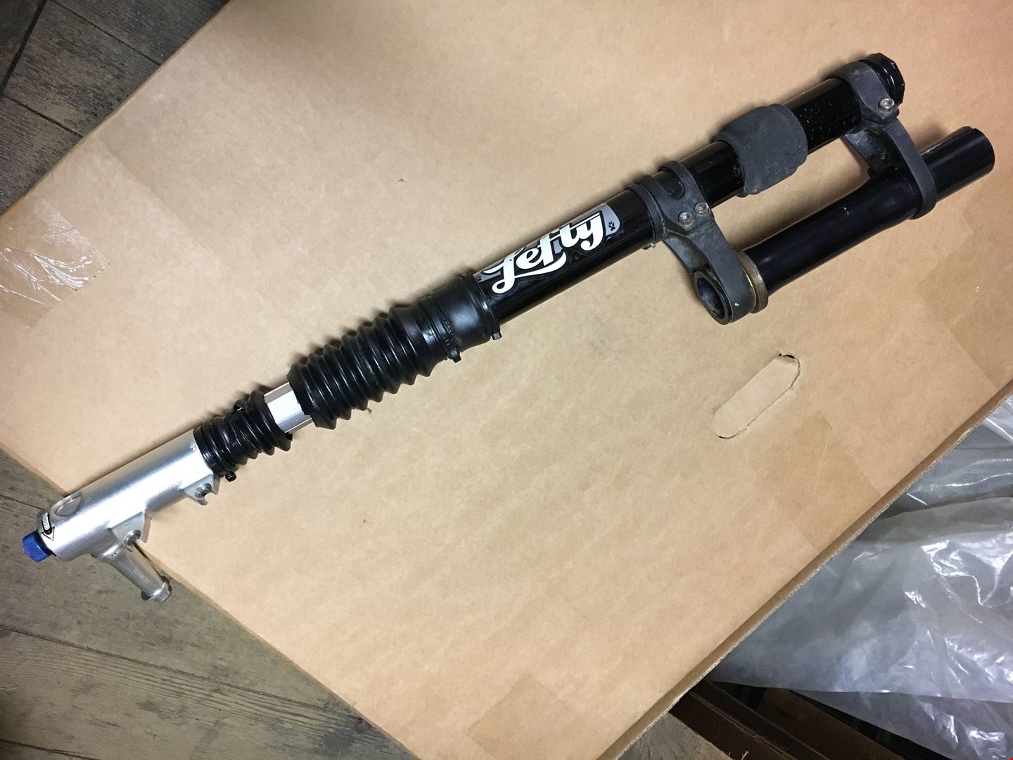 Cannondale Headshok Lefty Jake für 299 CHF in Schaffhausen günstig ...