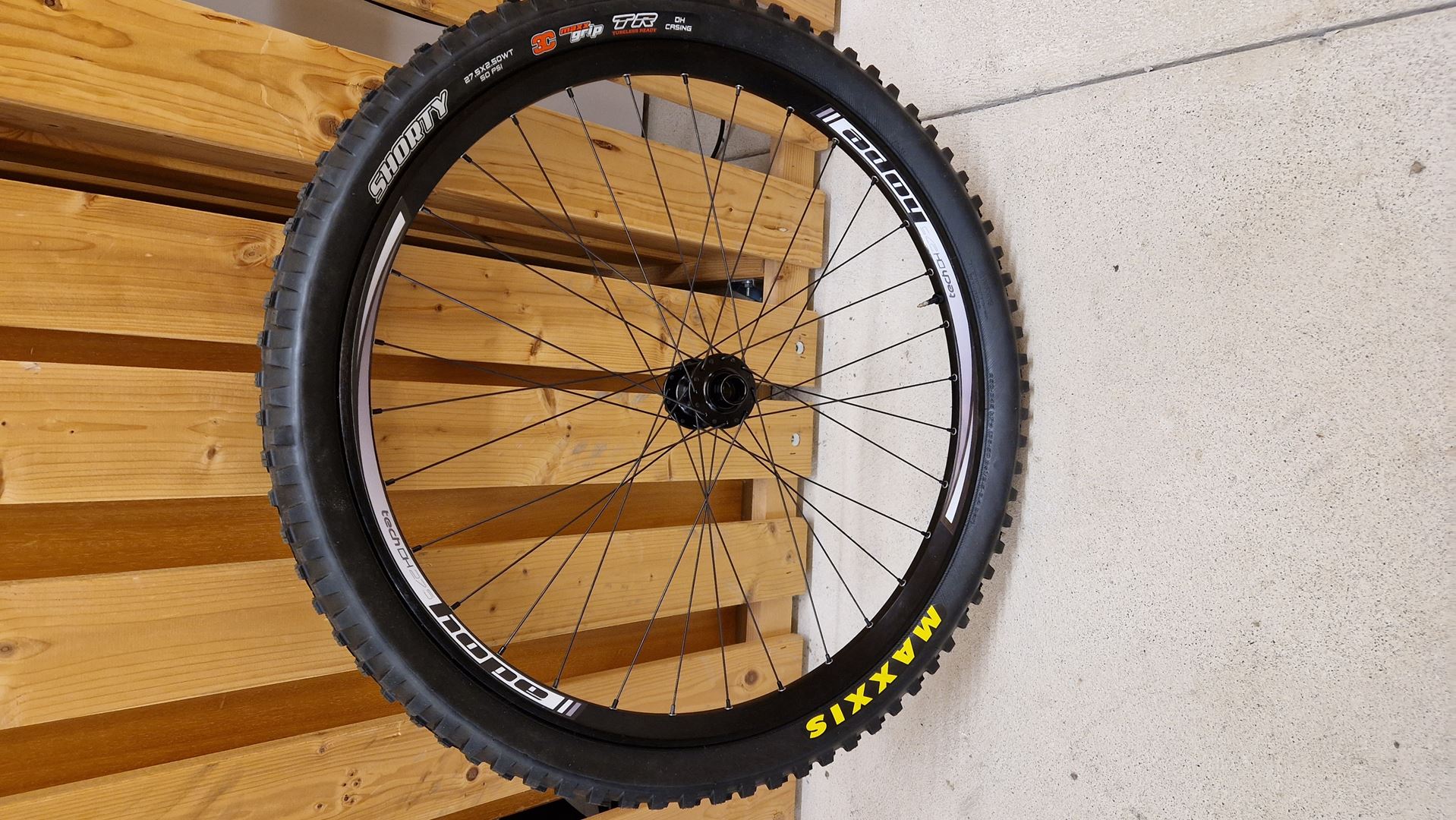 Hope 27.5" Hope Pro 2 Vorderrad Hope Pro 2 inkl 30 Felge für 150 CHF in ...