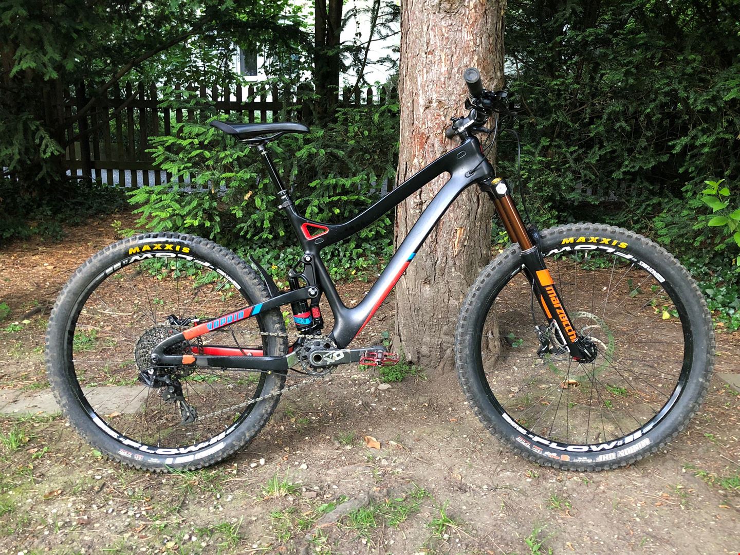 Propain Tyee CF 2016 - Bike Gallery | Traildevils