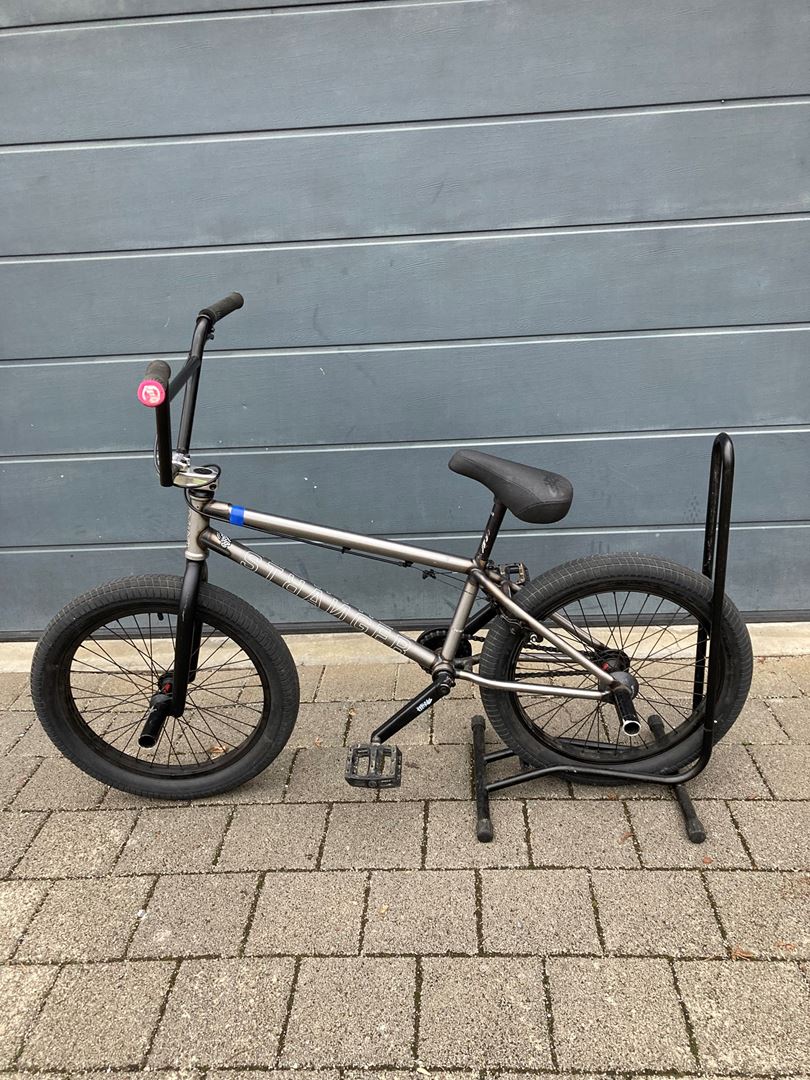 Stranger Level BMX für 200 CHF in Kleinandelfingen günstig kaufen ...