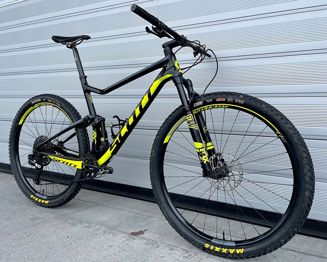 SCOTT Spark RC 900 PRO Carbon Mountainbike XC-Fully für 1990 CHF in ...