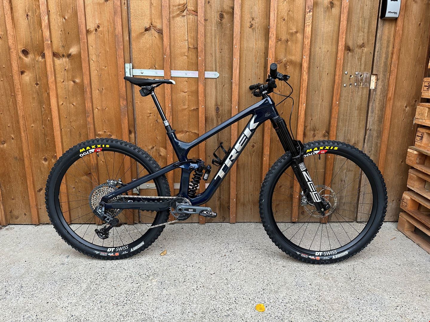 Trek Slash Gen5 Custom GX AXS für 5300 CHF in Zürich günstig kaufen ...