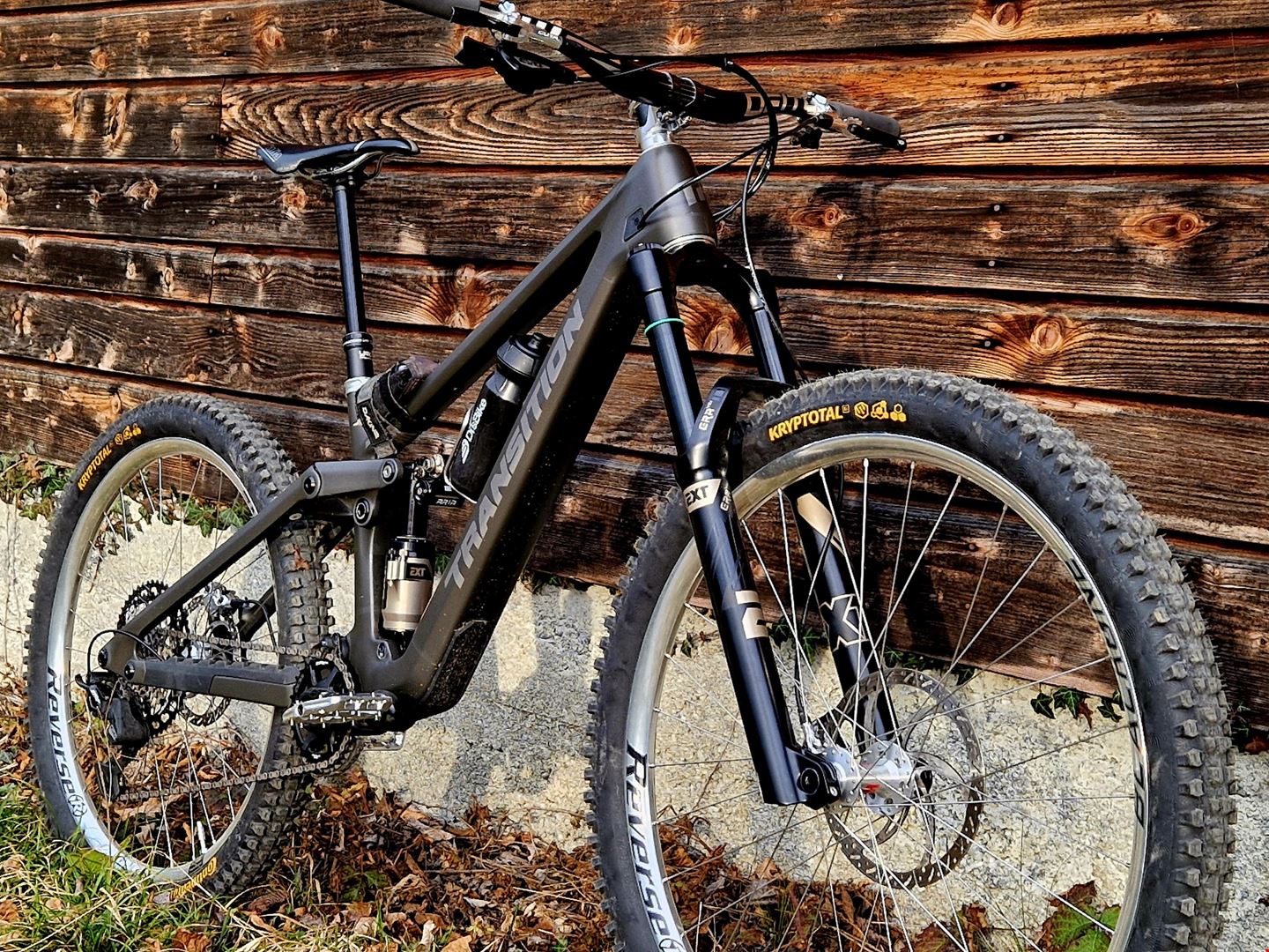 Transition Bikes Sentinel Carbon V3 - Bike Gallery | Traildevils