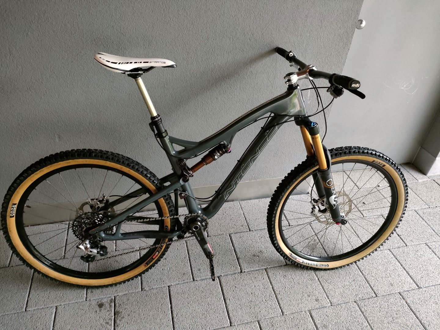 Intense Carbine 27.5 - Bike Gallery | Traildevils