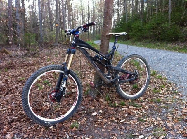 Intense Uzzi - Bike Gallery | Traildevils