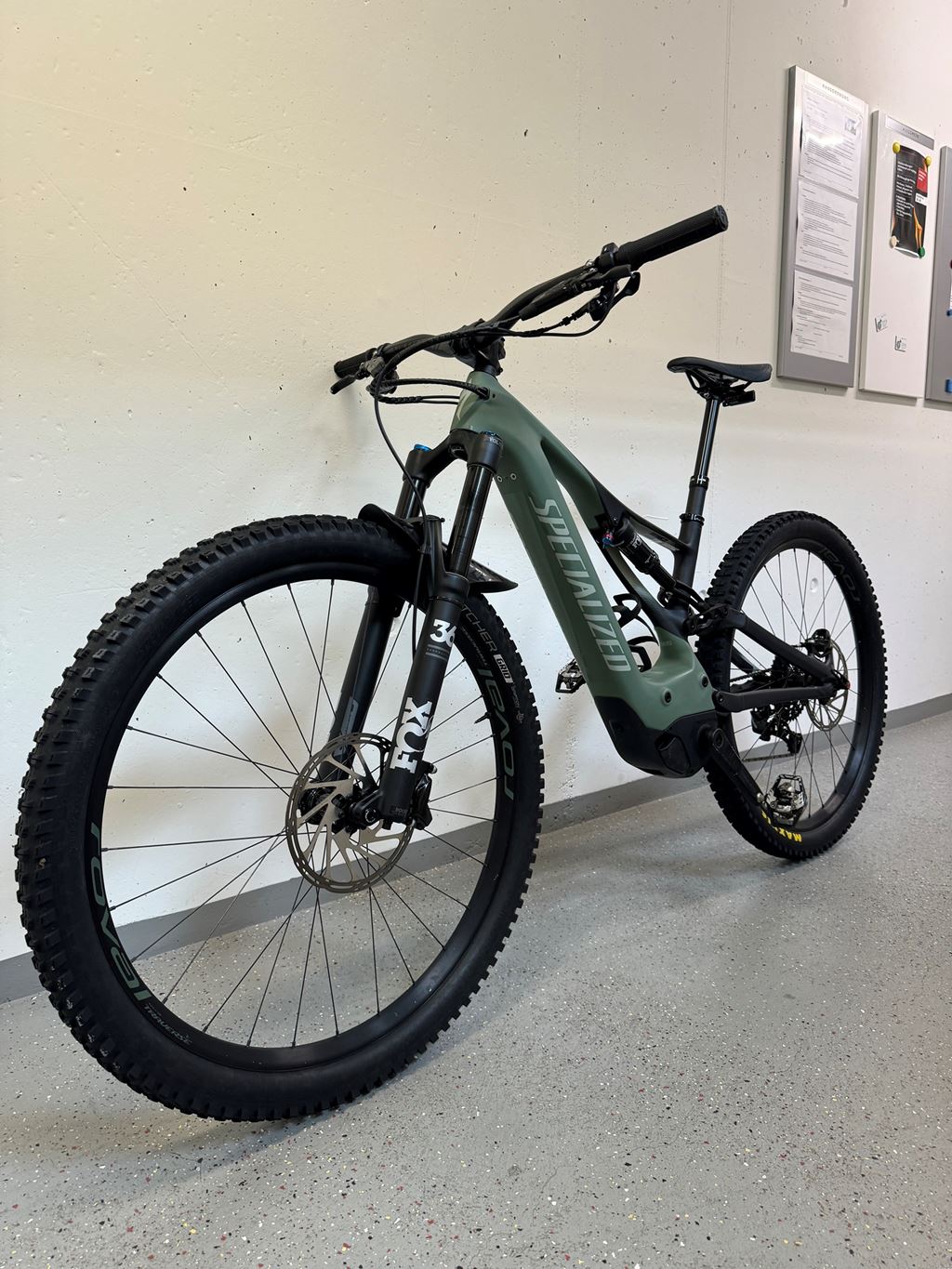 Specialized Levo Turbo Expert Carbon 2020 2020 - Bike Gallery | Traildevils