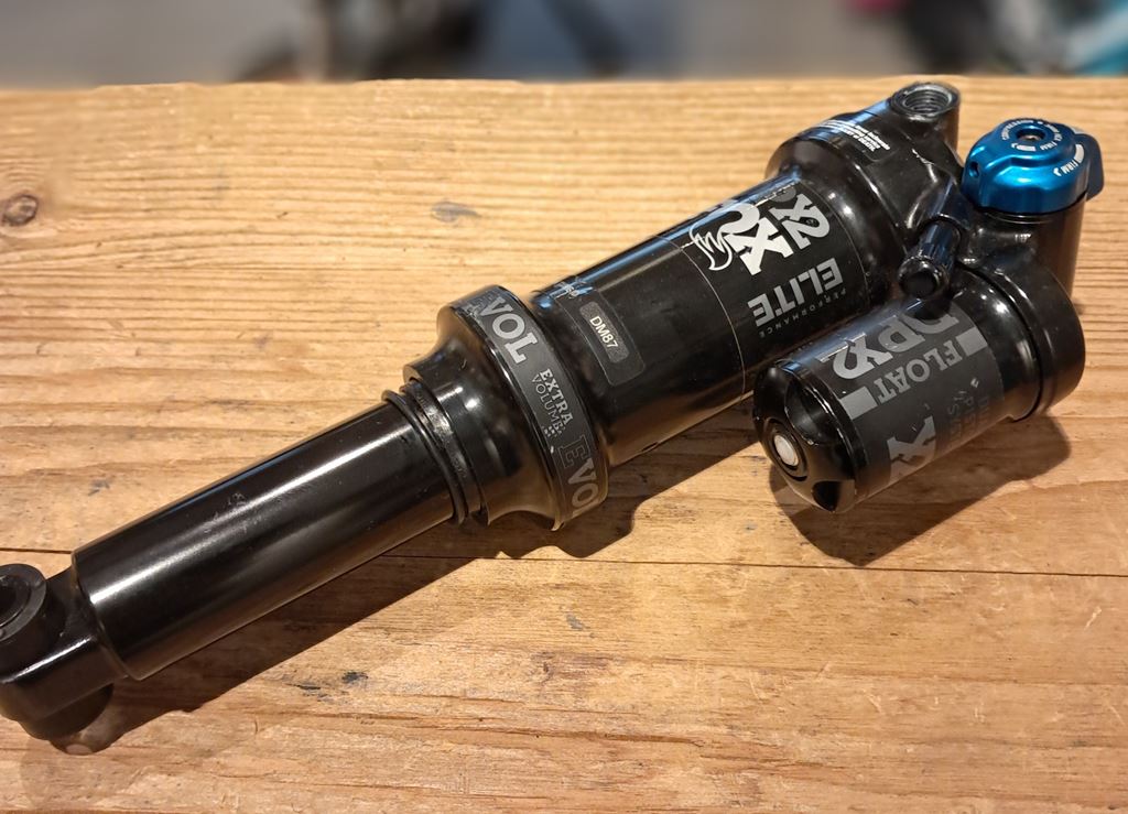 Fox Fox DPX2 Performance Elite Trunnion 205x65 für 120 CHF von Di's Bike aus Luzern günstig ...